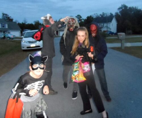 DIY Ghost Poop Halloween Treats For Trick Or Treaters