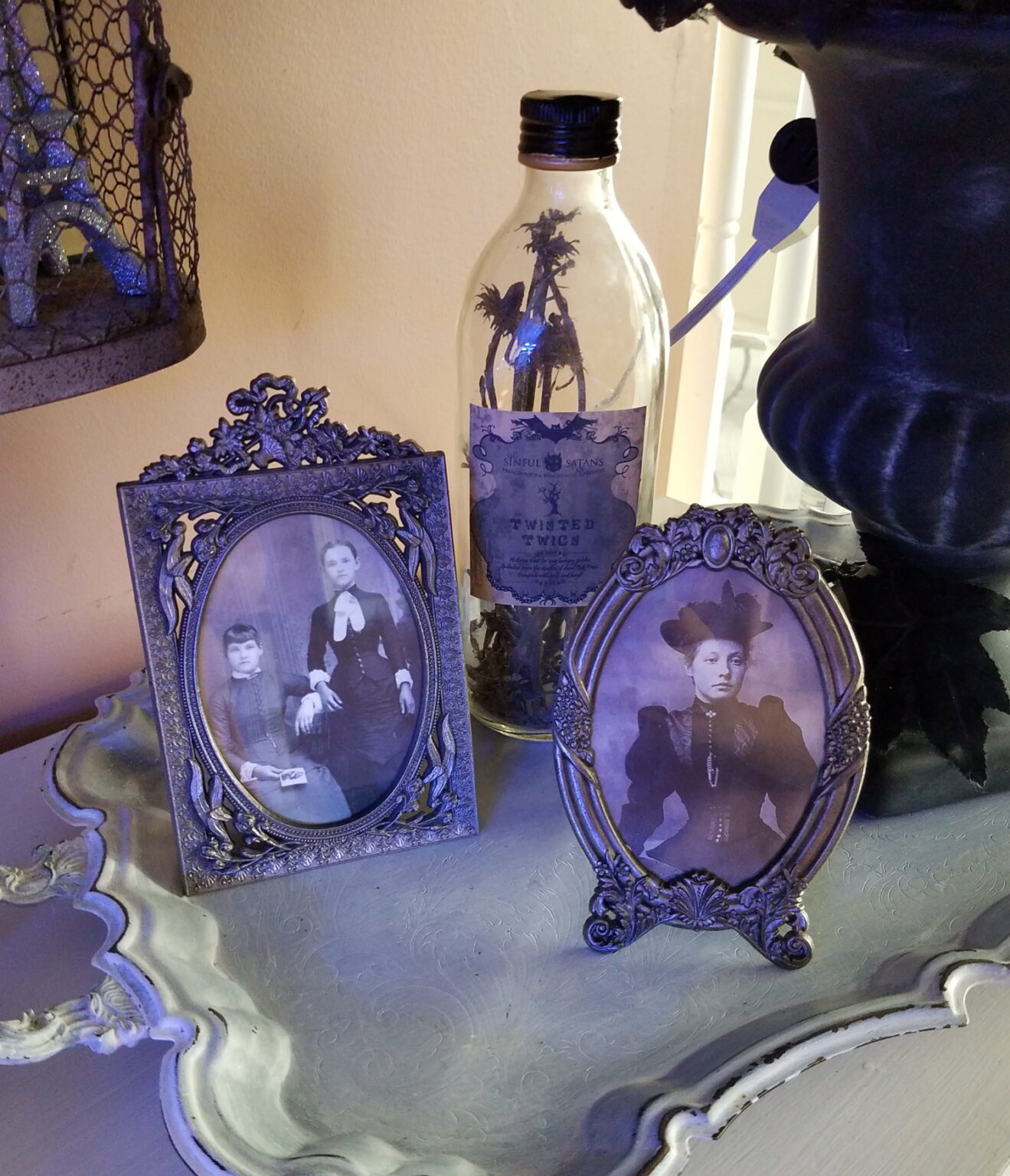 Creating A Disney Haunted Mansion Inspired Halloween Tree
