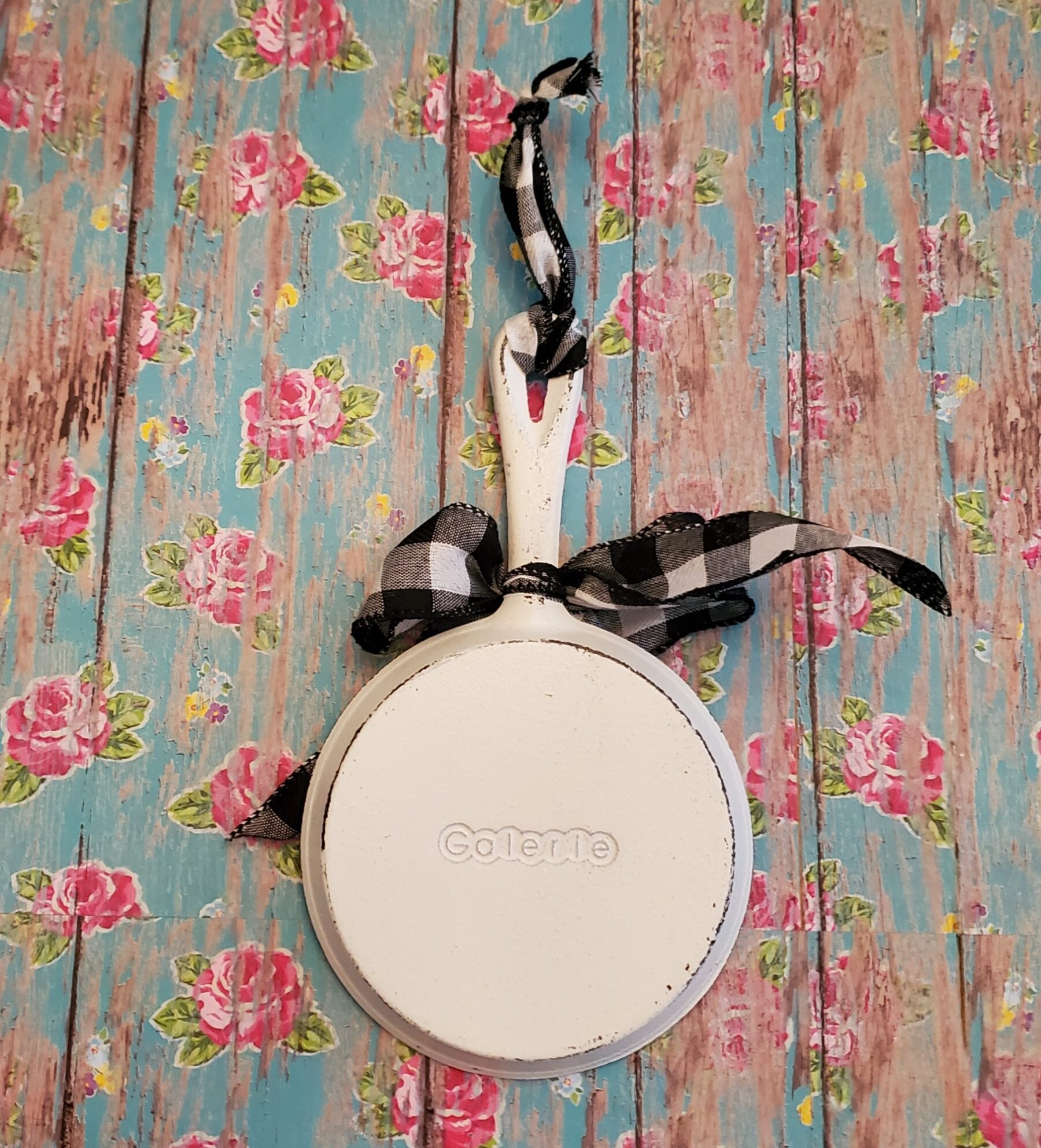 White French Country Rooster Frying Pan Kitchen Wall Decor
